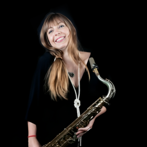 Aly Michalka Bio - married, nationality, net worth, engaged, affair